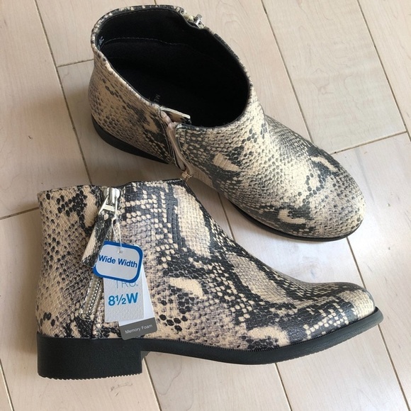 Shoes | Snake Print So Memory Foam Boots | Poshmark